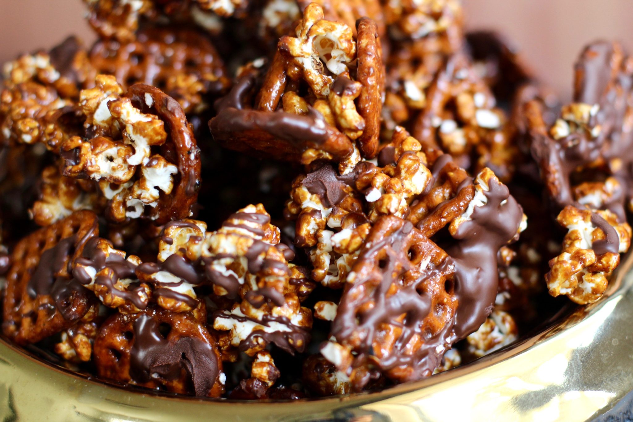 Chocolate Caramel Popcorn Crunch - Soul&Streusel