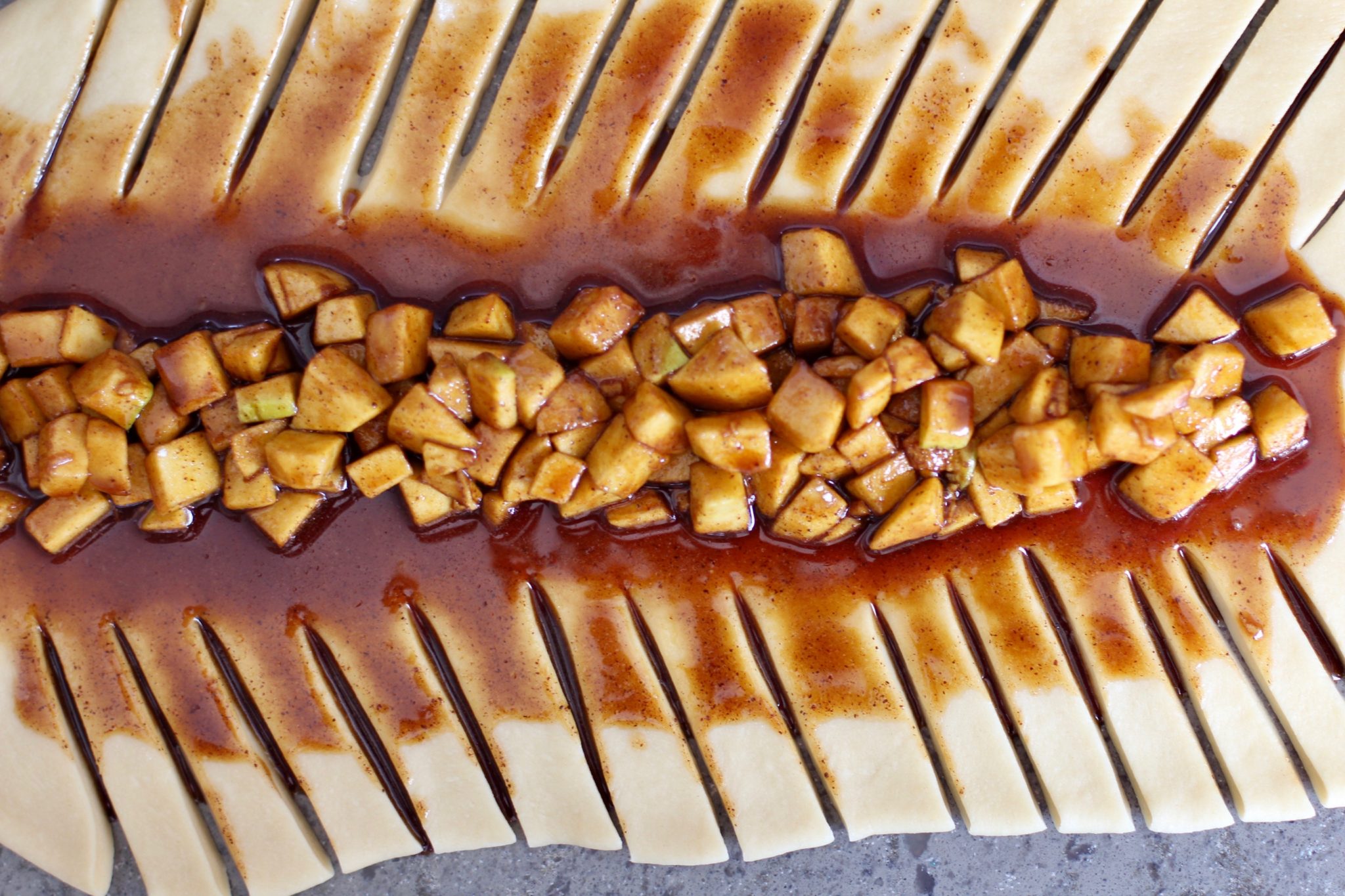 One Hour Cinnamon Apple and Sweet Crumb Challah - Soul&Streusel