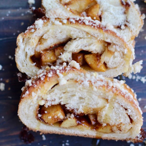 One Hour Cinnamon Apple and Sweet Crumb Challah - Soul&Streusel