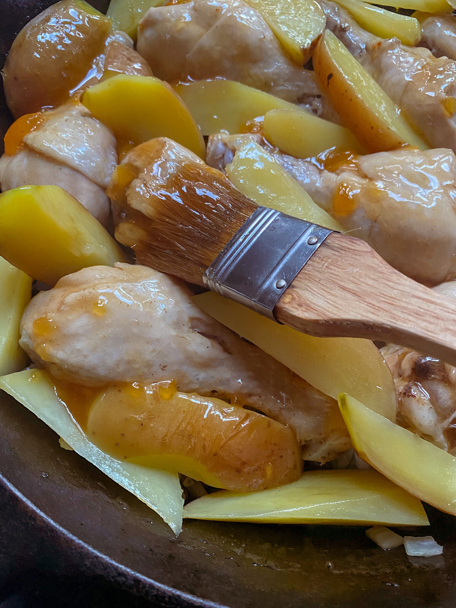Skillet Apricot Chicken Bake (with potatoes) - Soul&Streusel